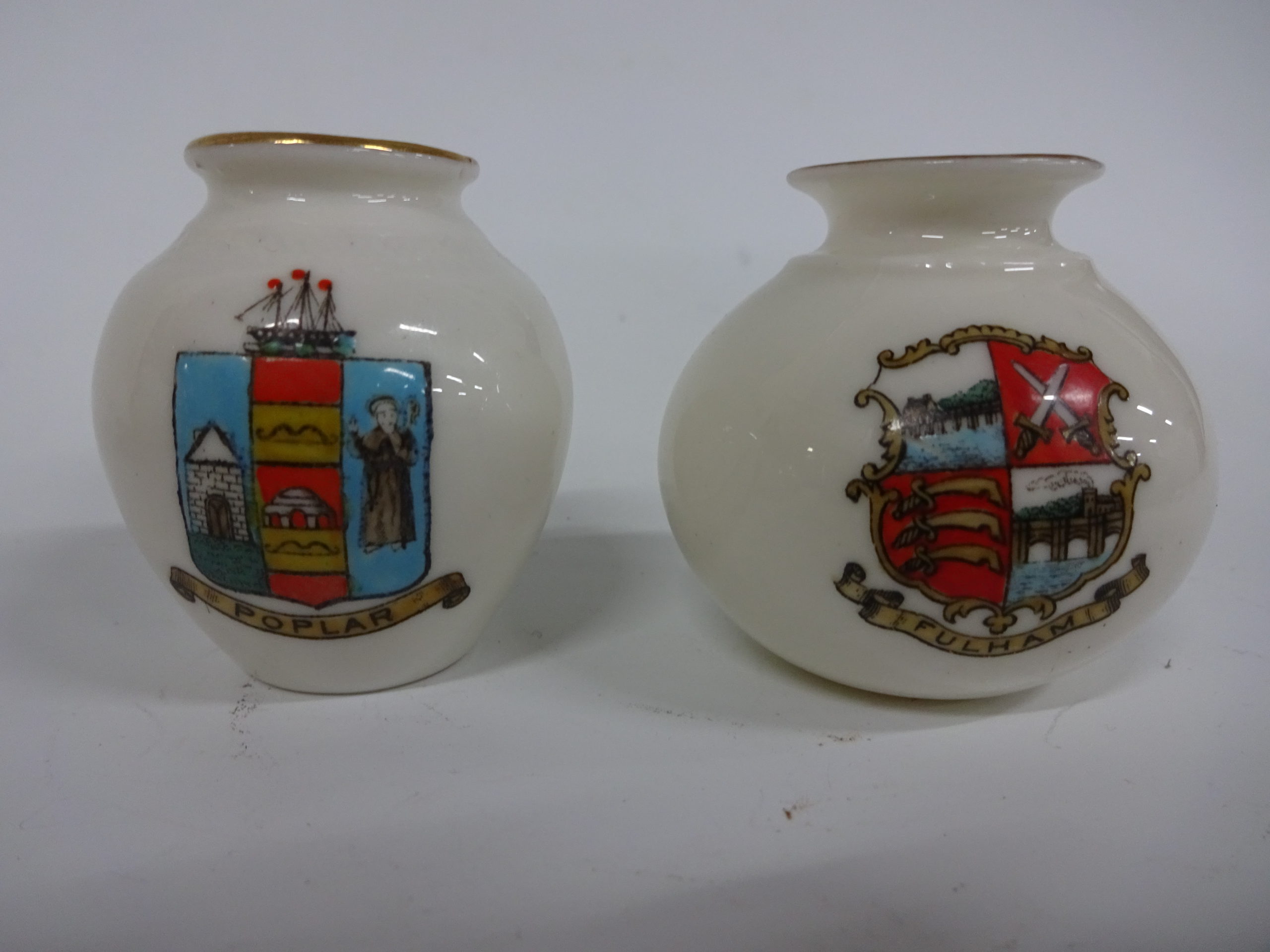 W. H. Goss Crested Wares – Richard Winterton Auctioneers