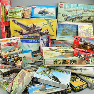 Huge model aircraft kit collection flies to auction – Richard Winterton ...